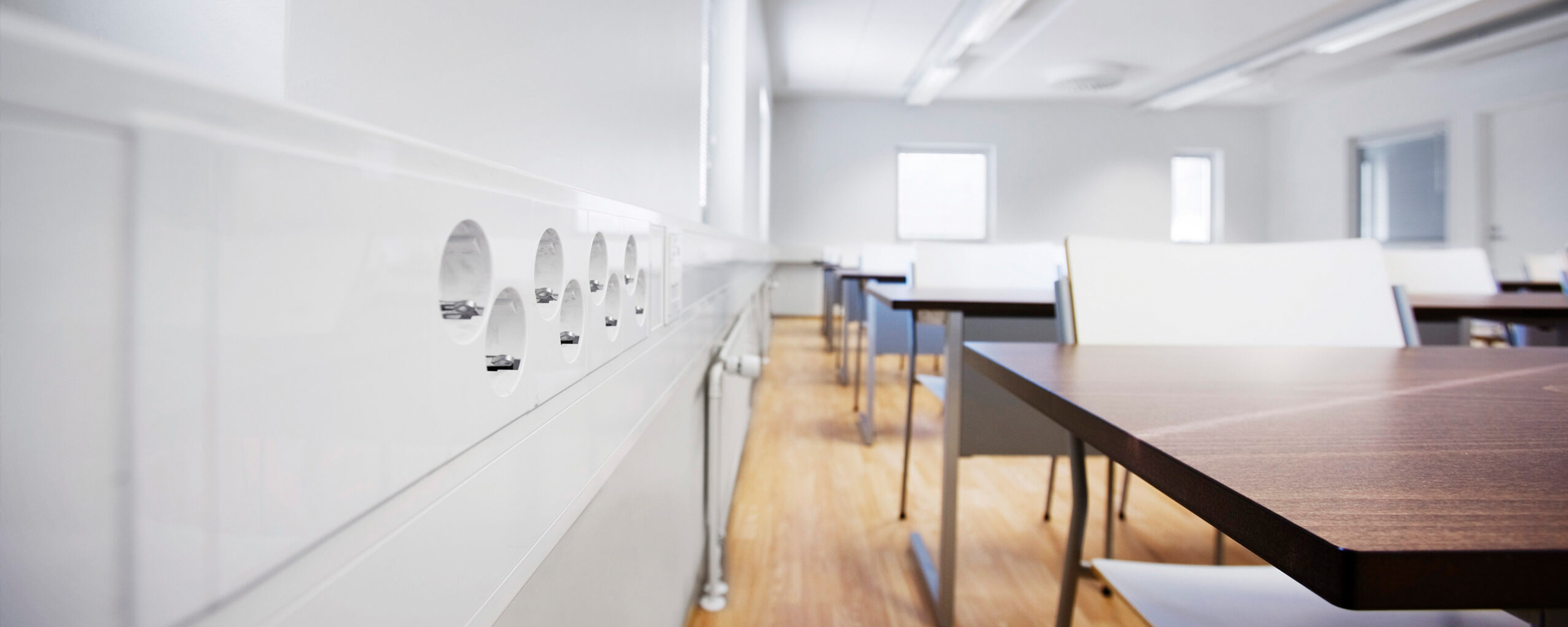 New Instal® 170-2-45 cable trunking - Meka